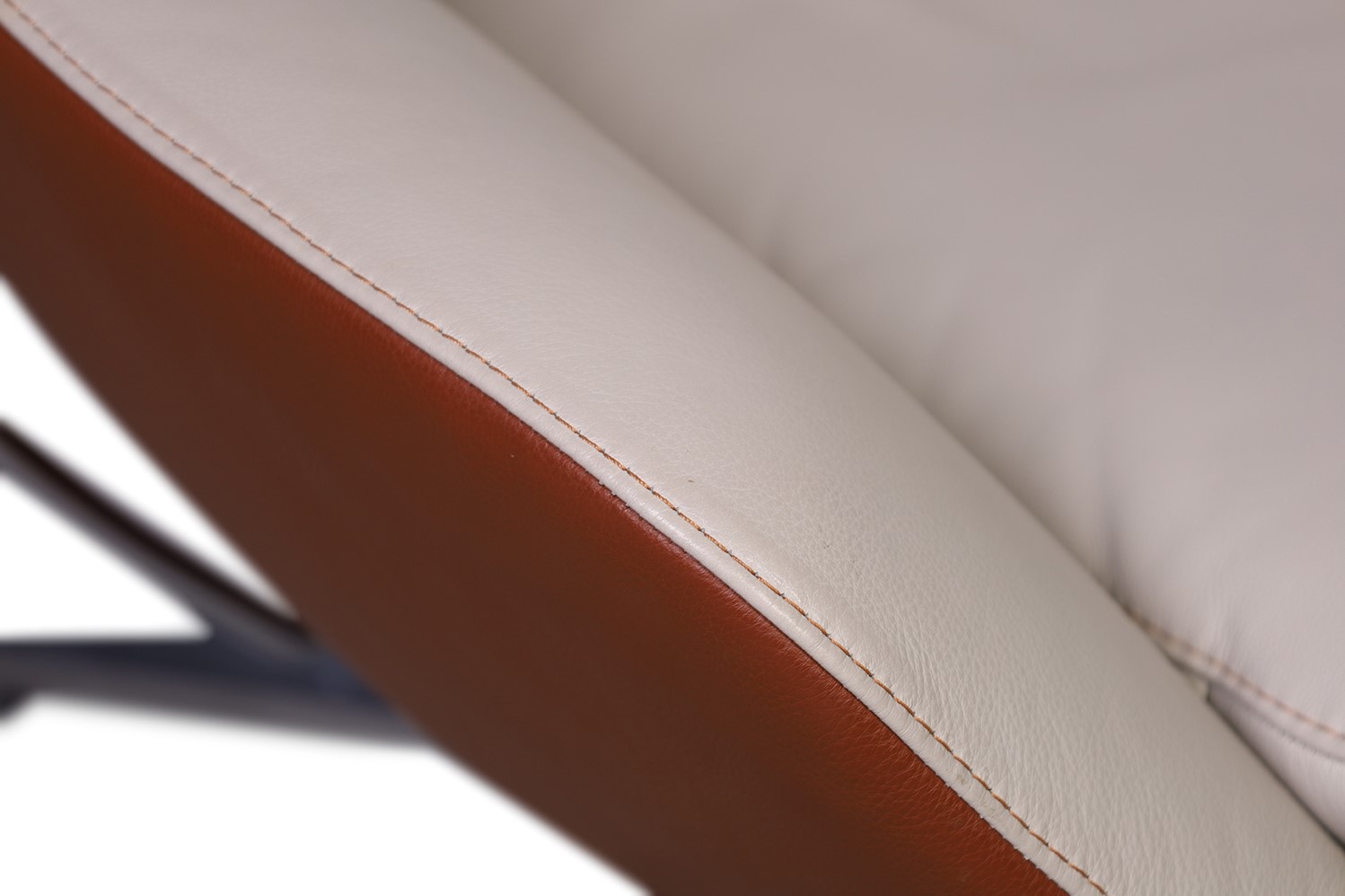 Leolux Caruzzo fauteuil Gilsing Wonen